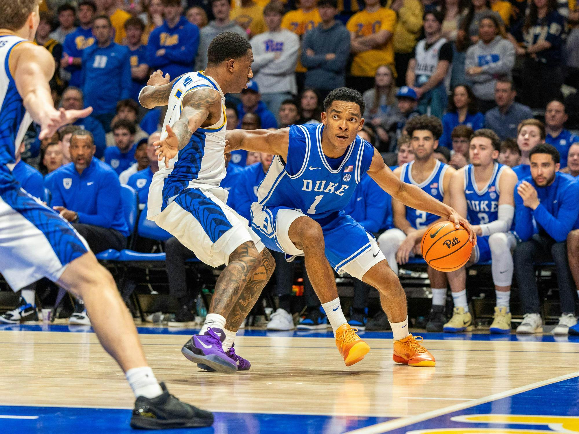 Duke men's basketball tests lineups, bench consistency against ...