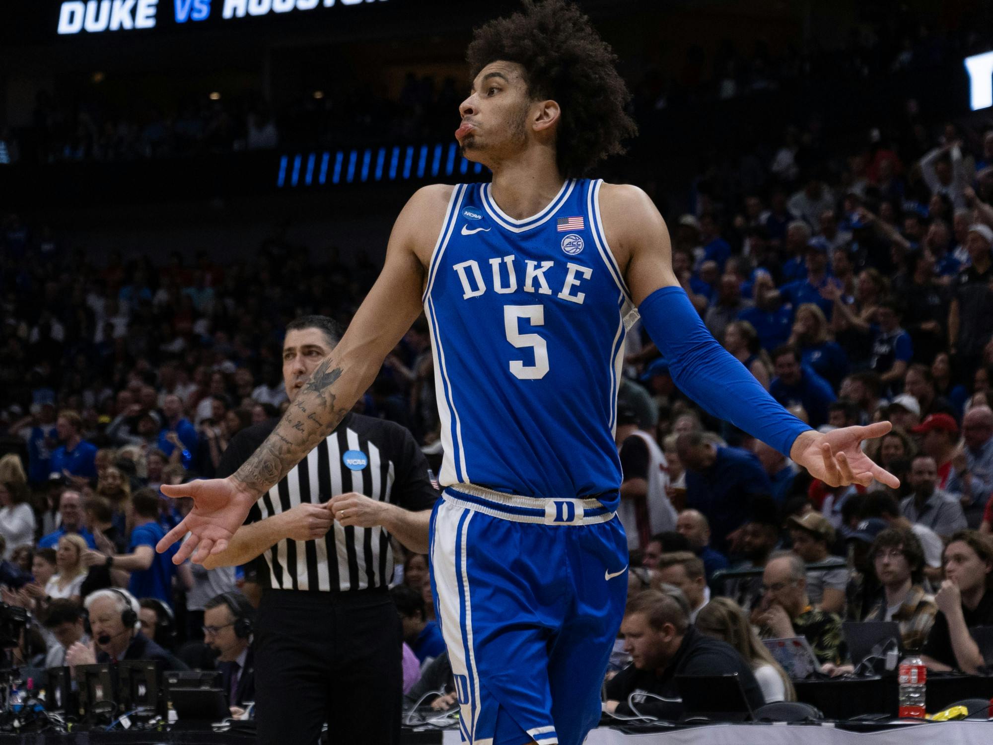 STILL ALIVE: No. 4-seed Duke men's basketball out-muscles Houston ...