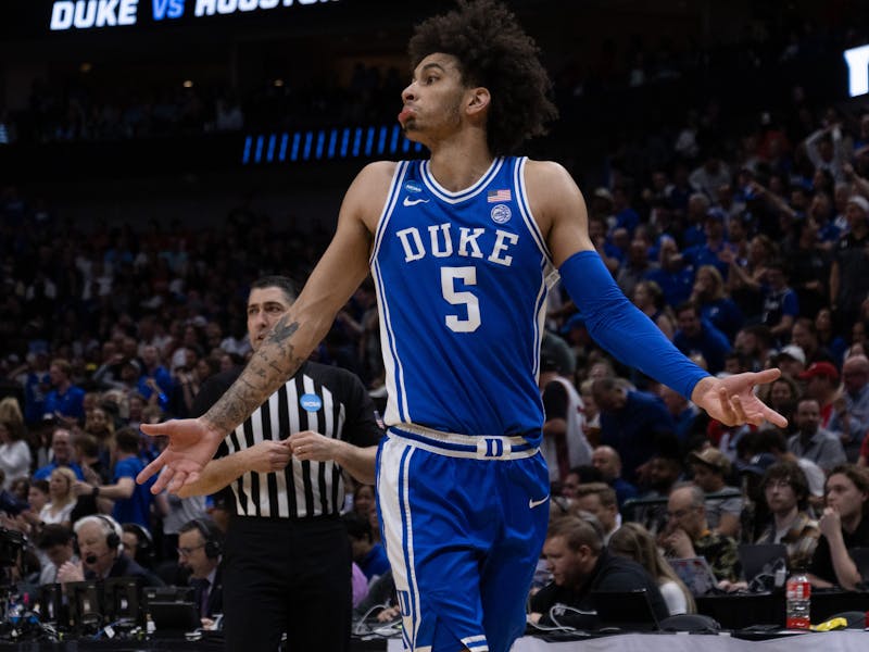 STILL ALIVE: No. 4-seed Duke men's basketball out-muscles Houston ...