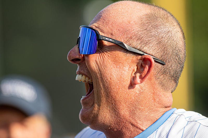 No. 5 UNC baseball pulls out late win against USC, 4-3, to advance to ...