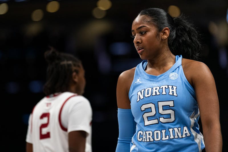 'Pretty sick': Deja Kelly battles illness in Jumpman Invitational ...