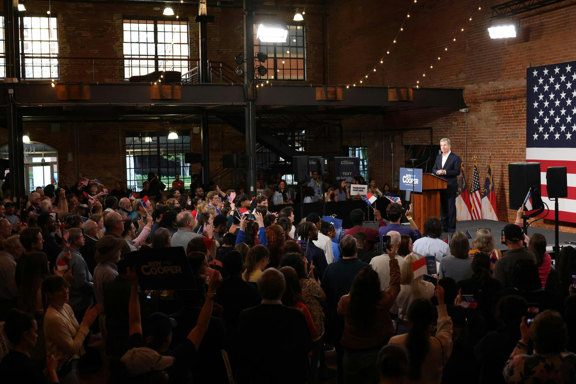 Roy Cooper brings Senate campaign tour to Durham - Daily Tar Heel
