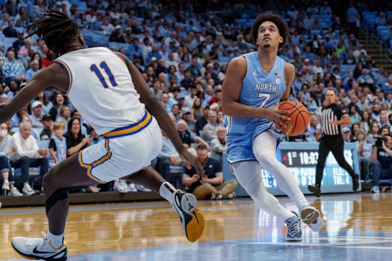 Seth Trimble debuts reworked jump shot, turns heads with poster dunk in ...