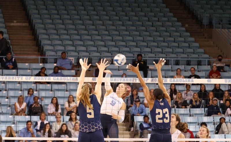 UNC volleyball stumbles after first set in 3-1 loss to No. 10 Georgia ...