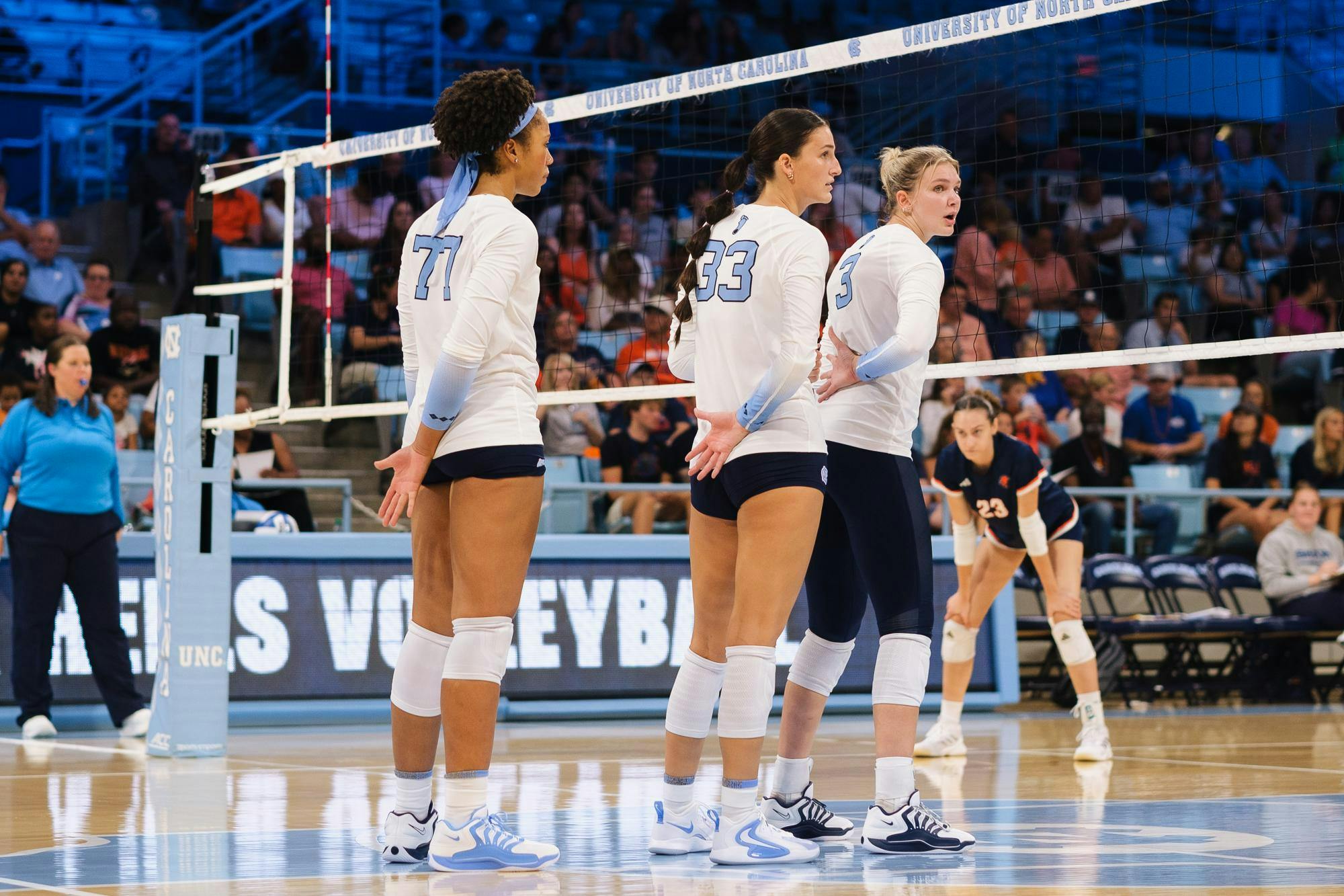 Lauren Schutter steps up in first career start to help UNC volleyball ...
