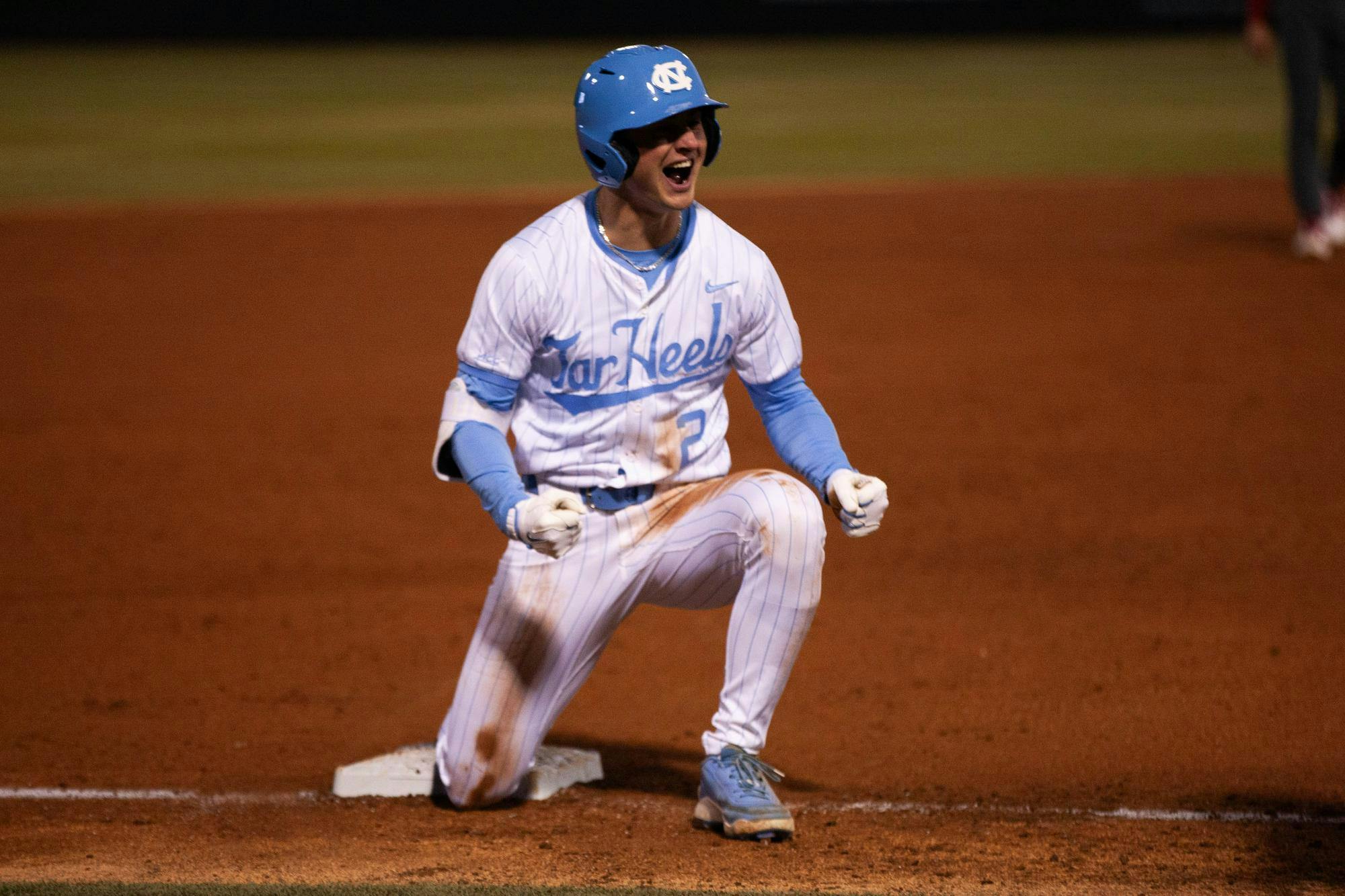 No. 2 UNC Baseball defeats NC State, 9-4, for first win of the series ...