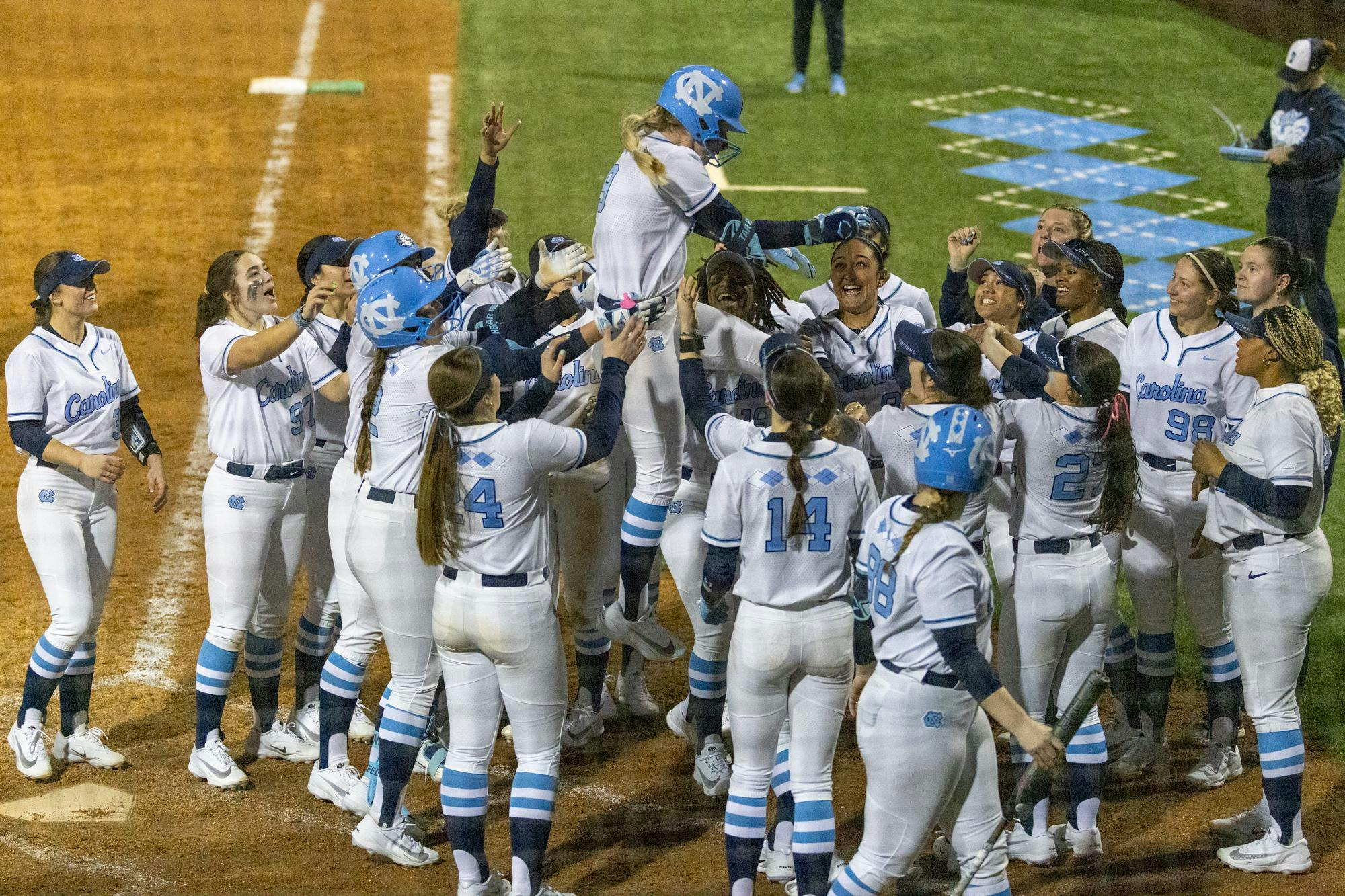 UNC softball defeats App State, 5-3, on walk-off home run in extra ...