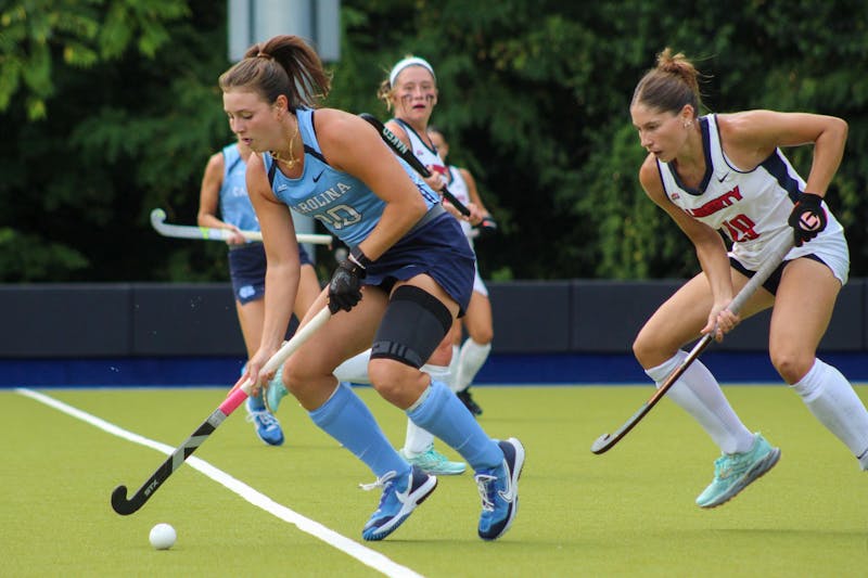 No. 2 North Carolina field hockey beats No. 9 Liberty, 3-1, to cap off ...