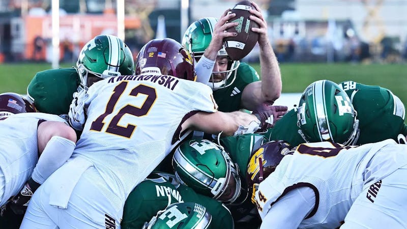 Cole Snyder orchestrates EMU football's unforgettable homecoming ...