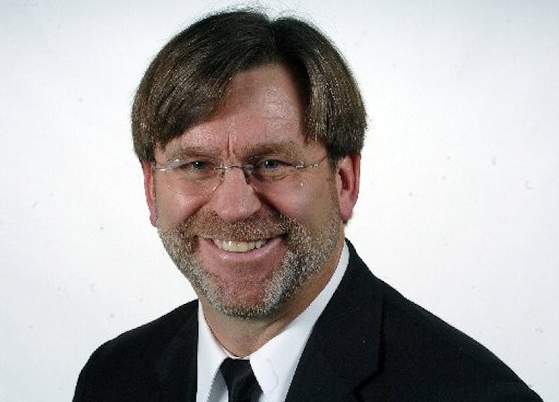 EMU hires former AAN columnist Geoff Larcom - The Eastern Echo