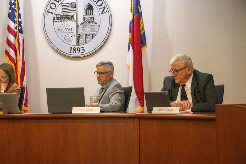 Elon Town Council discusses police department risk review, updates ...