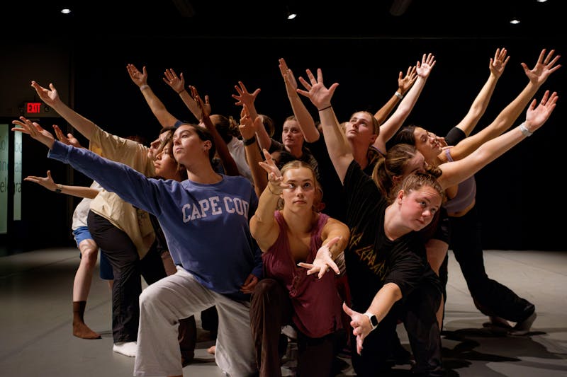 Elon’s fall dance concert explores concept of unboxing - Elon News Network