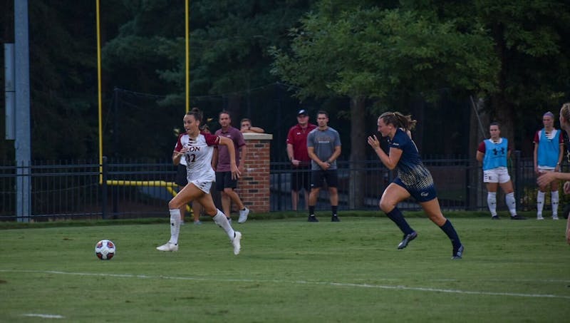 Elon women’s soccer opens season with win over George Washington - Elon ...