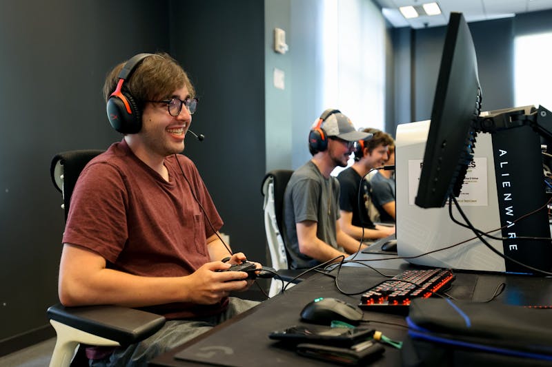 Rocket League sparks connection at Elon - Elon News Network