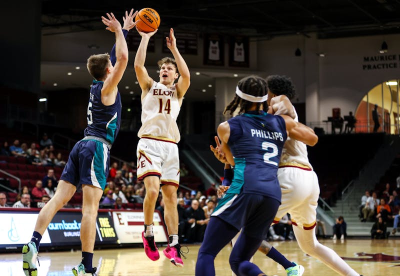Elon University men’s basketball unable to end UNCW’s win streak - Elon ...