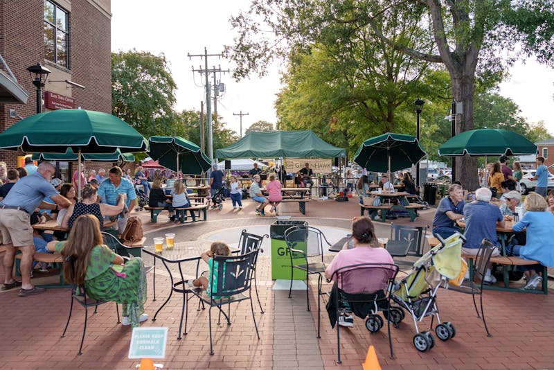 Music at the Plaza kicks off 2025 season - Elon News Network