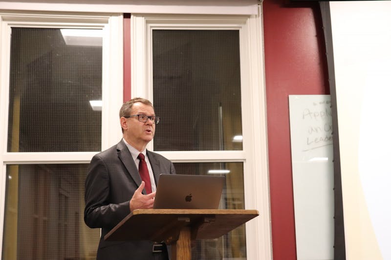 Elon University communications focuses branding on storytelling - Elon ...