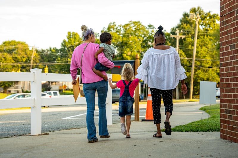 ABSS celebrates first day of new school year - Elon News Network