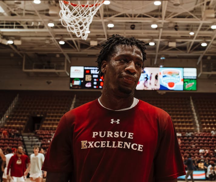 Elon University men's basketball welcomes young, freshman talent - Elon ...