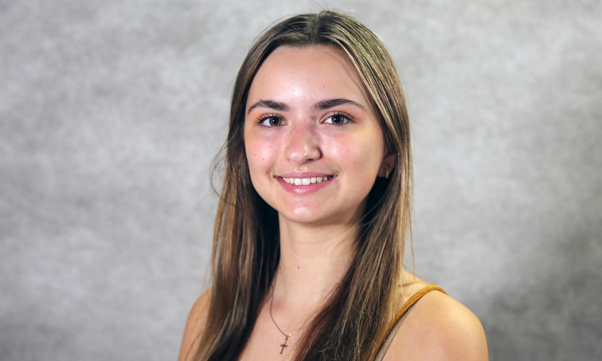 Meet the staff - Elon News Network