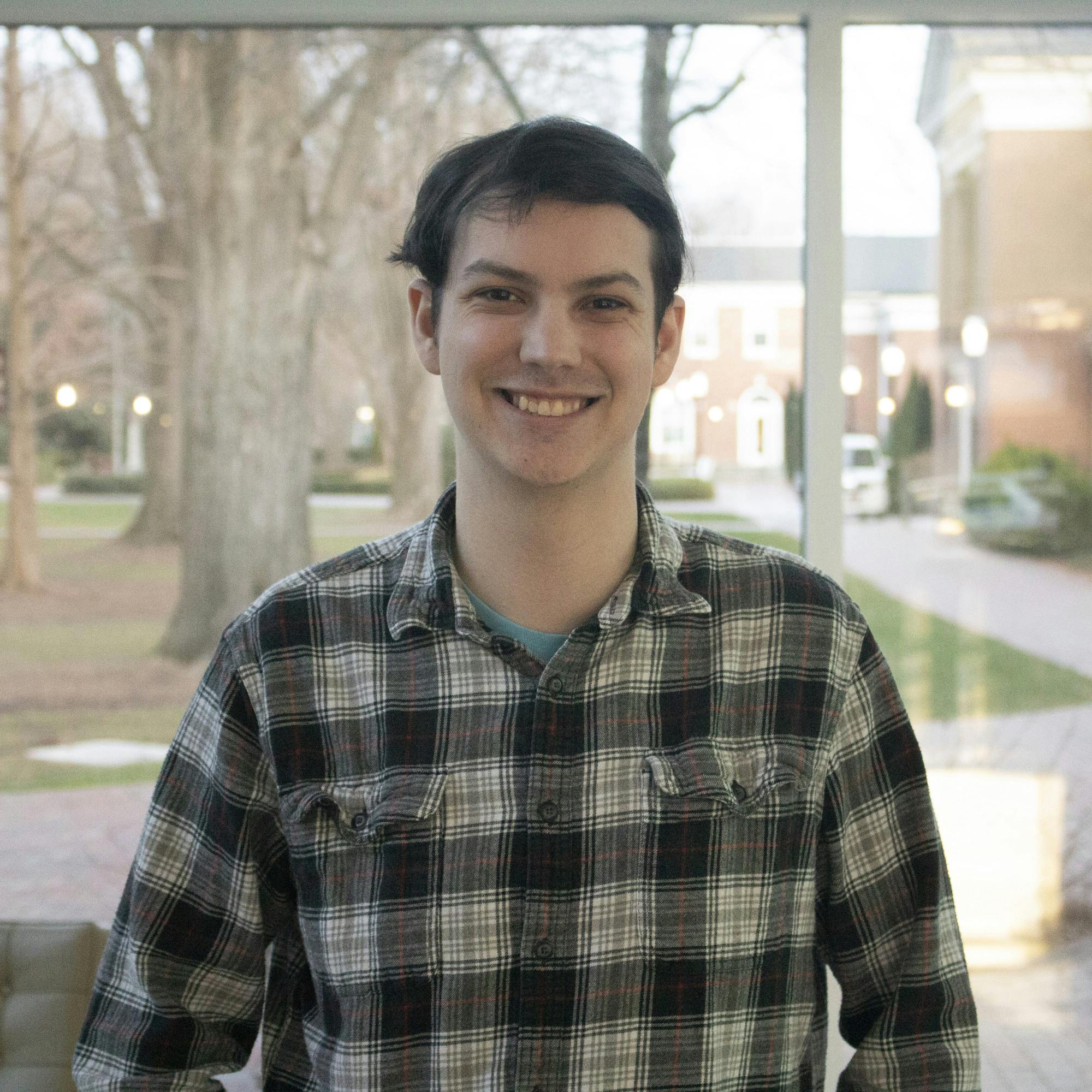 Meet the staff - Elon News Network