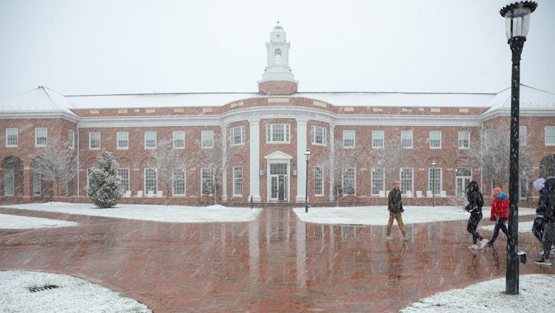 Elon University's first snow day of 2020 - Elon News Network