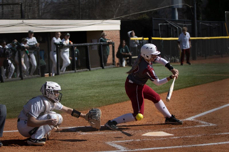 Elon softball splits doubleheader against Detroit Mercy, Michigan State ...