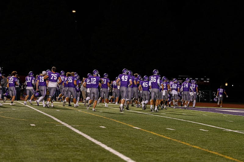 Undefeated Taylor thrills in a gridiron classic - The Echo