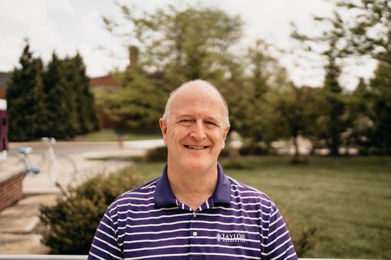 Sutherland celebrates 35-year career - The Echo