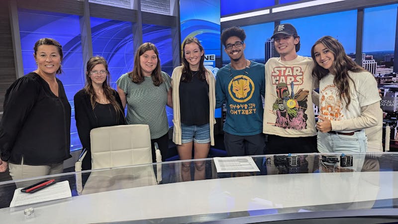 Broadcasting class brings students to WANE 15 - The Echo