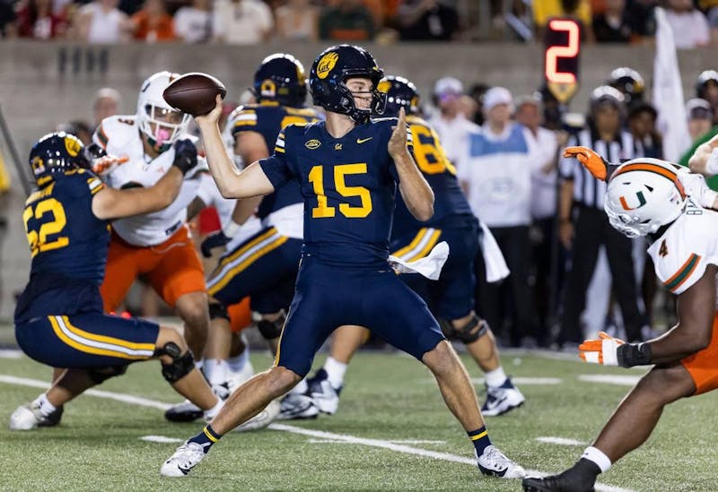 Indiana football lands highly-ranked transfer quarterback Fernando ...