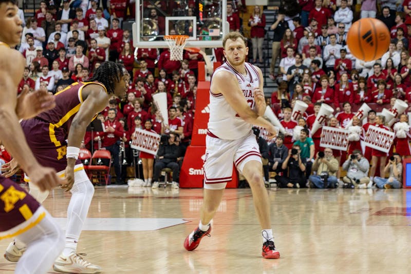 Indiana men’s basketball, DeVries family celebrate emotional Senior ...