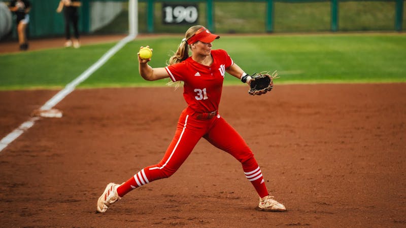 Indiana softball falls to 10-3 as it’s plagued by offensive ...