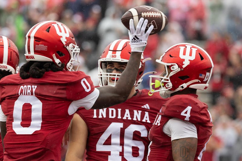 PHOTOS: Indiana goes 5-0, defeats Maryland - Indiana Daily Student