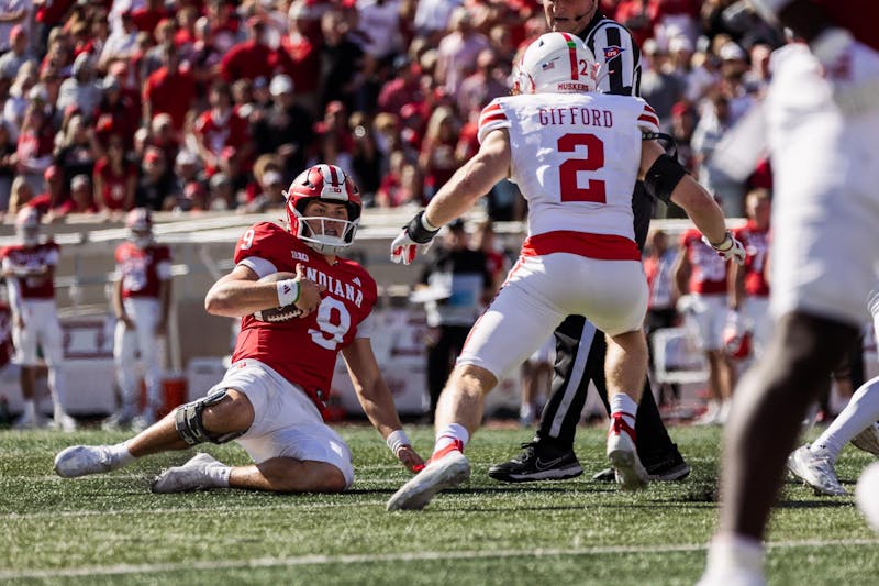 No. 13 Indiana football QB Rourke to start, play against Michigan State ...