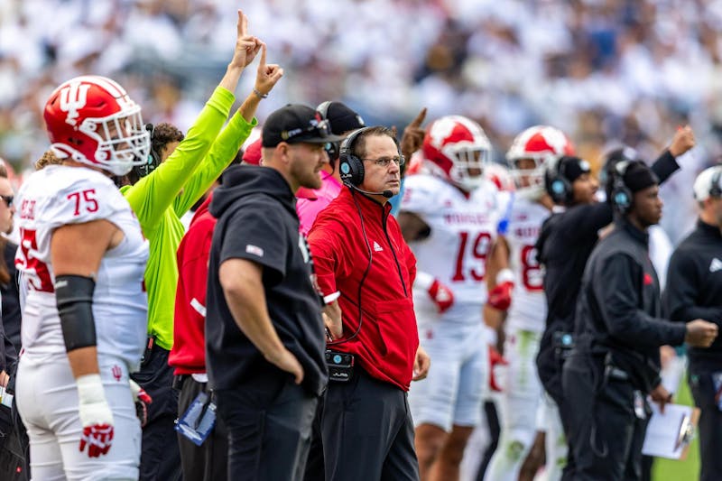 Indiana football lands DL Chiddi Obiazor, adds 3rd portal commit to ...