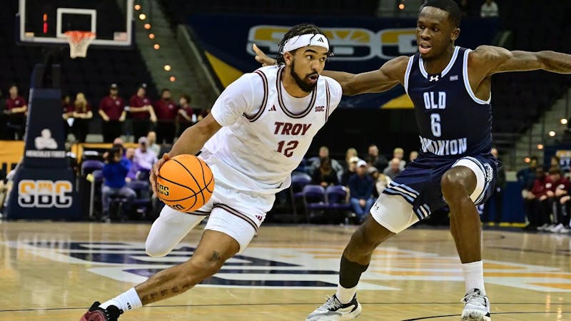 Indiana men’s basketball adds former Troy guard Tayton Conerway ...