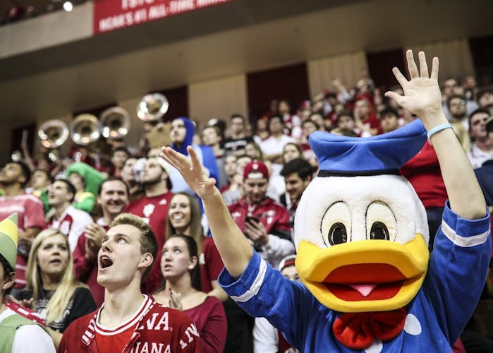 GALLERY: IU basketball fans cheer on the Hoosiers - Indiana Daily Student