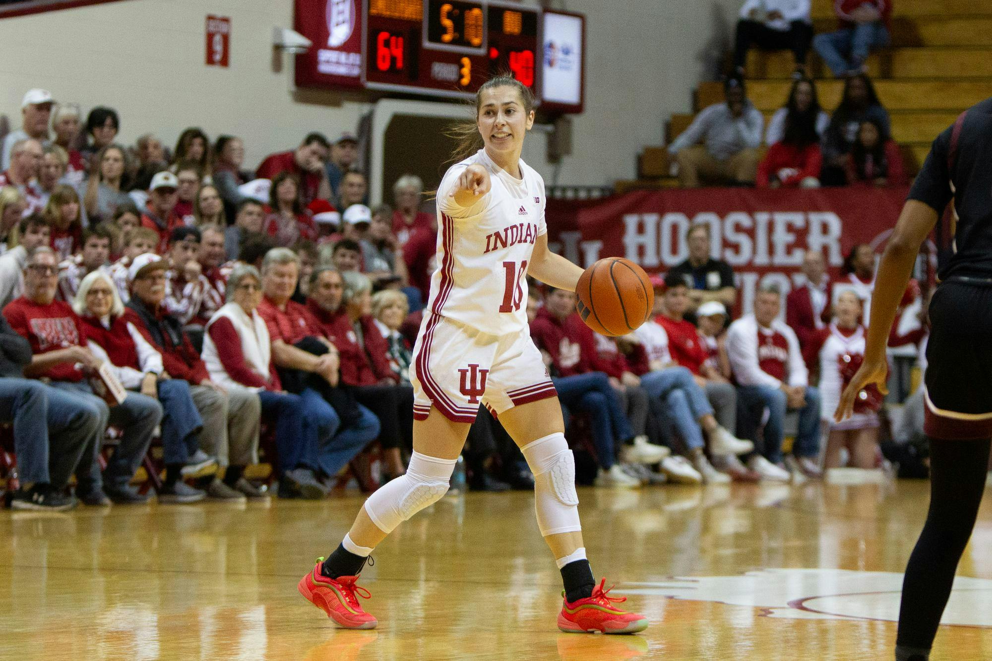 Indiana women s basketball dominates Oakland Parrish scores 11 in her return Indiana Daily Student