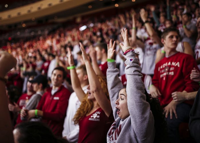 GALLERY: IU basketball fans cheer on the Hoosiers - Indiana Daily Student
