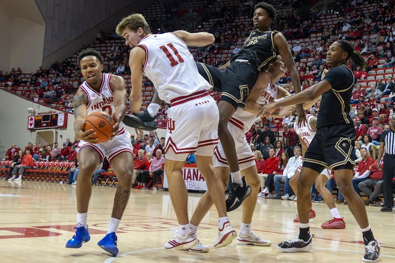 COLUMN: Indiana men’s basketball bench plays valuable minutes in win ...