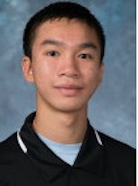 Colwell's Court: Tiger Gao – Fencing - The Johns Hopkins News-Letter