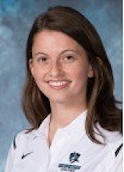 Colwell’s court: Katherine Couch — Fencing - The Johns Hopkins News-Letter