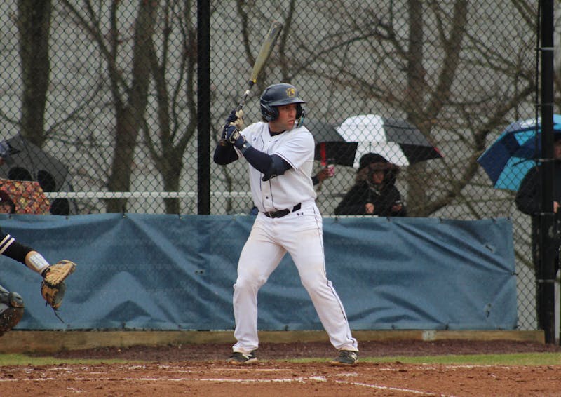 TCNJ baseball moves into top 25 after doubleheader split - The Signal