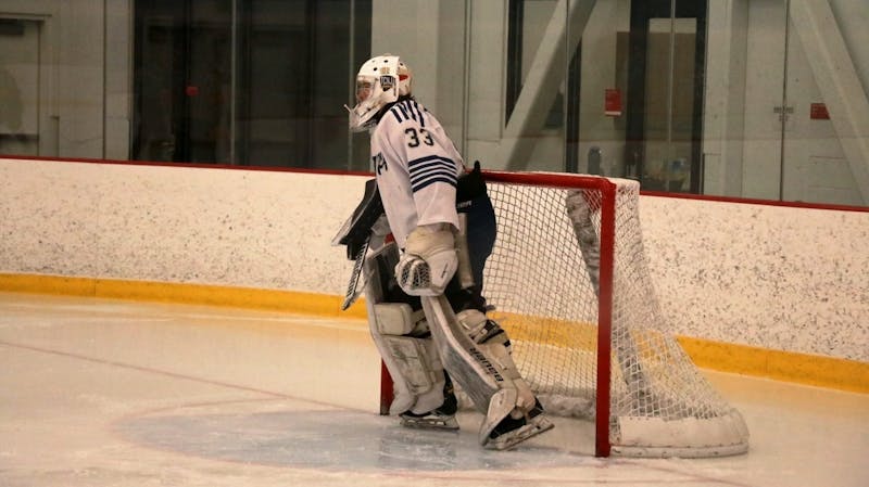 TCNJ men's Division 2 club hockey team takes commanding win over ...