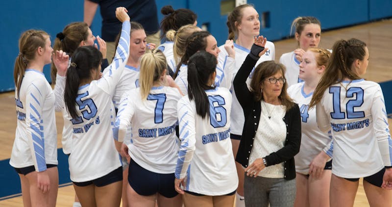 Saint Mary's volleyball sweeps Cedar Point Invitational - The Observer