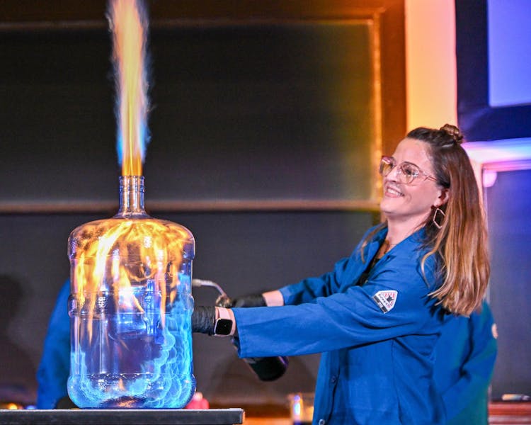 Celebrity scientist Kate the Chemist joins Notre Dame faculty - The ...