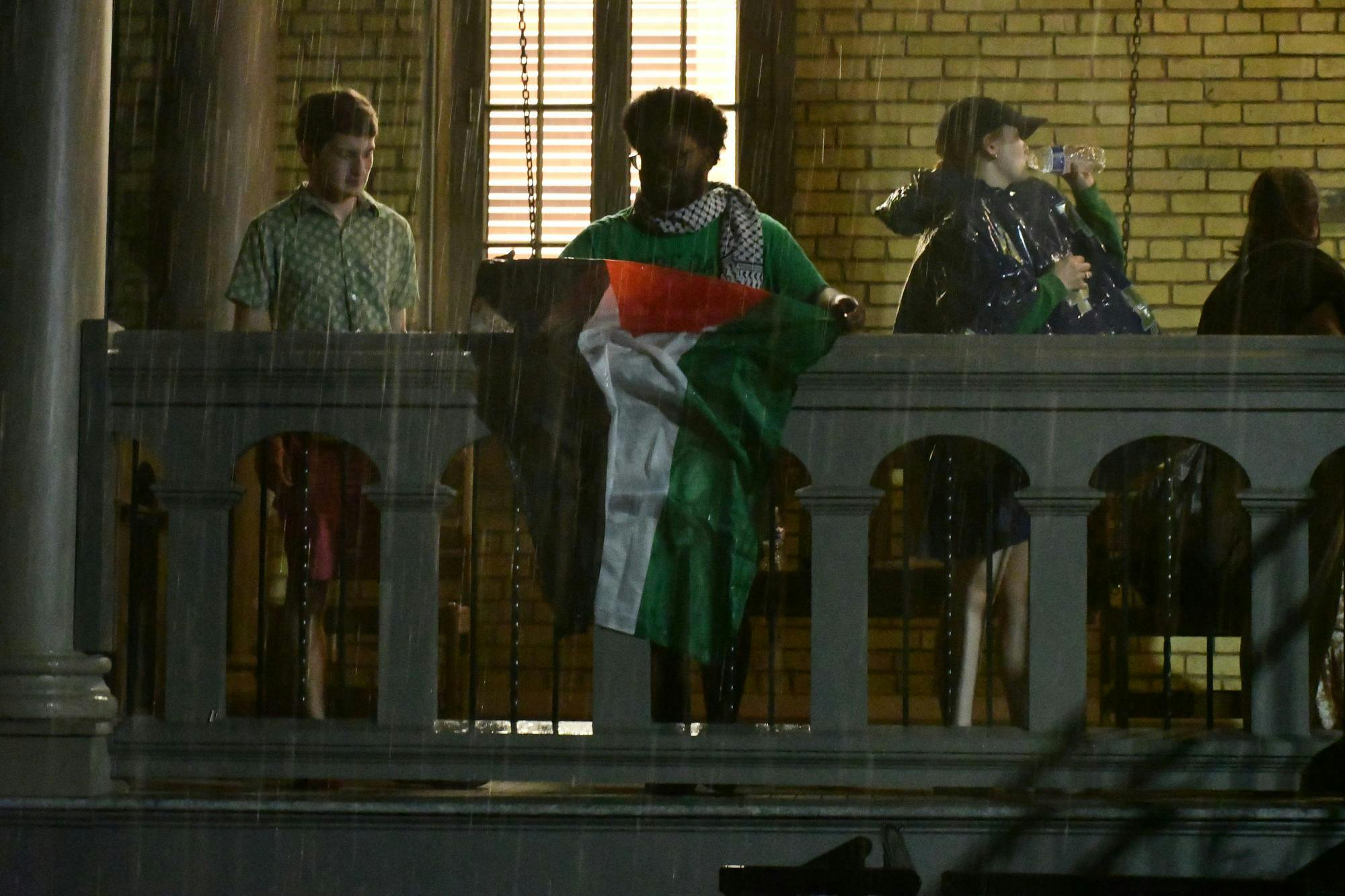 Notre Dame endowment return lags behind public markets due to private ...