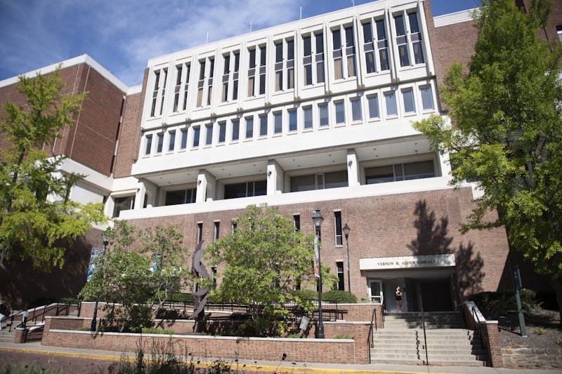 Alden Library closes parts of third floor due to small fire - The Post