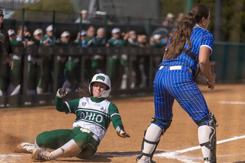 Softball: Sweeps Buffalo, starts undefeated in MAC - The Post